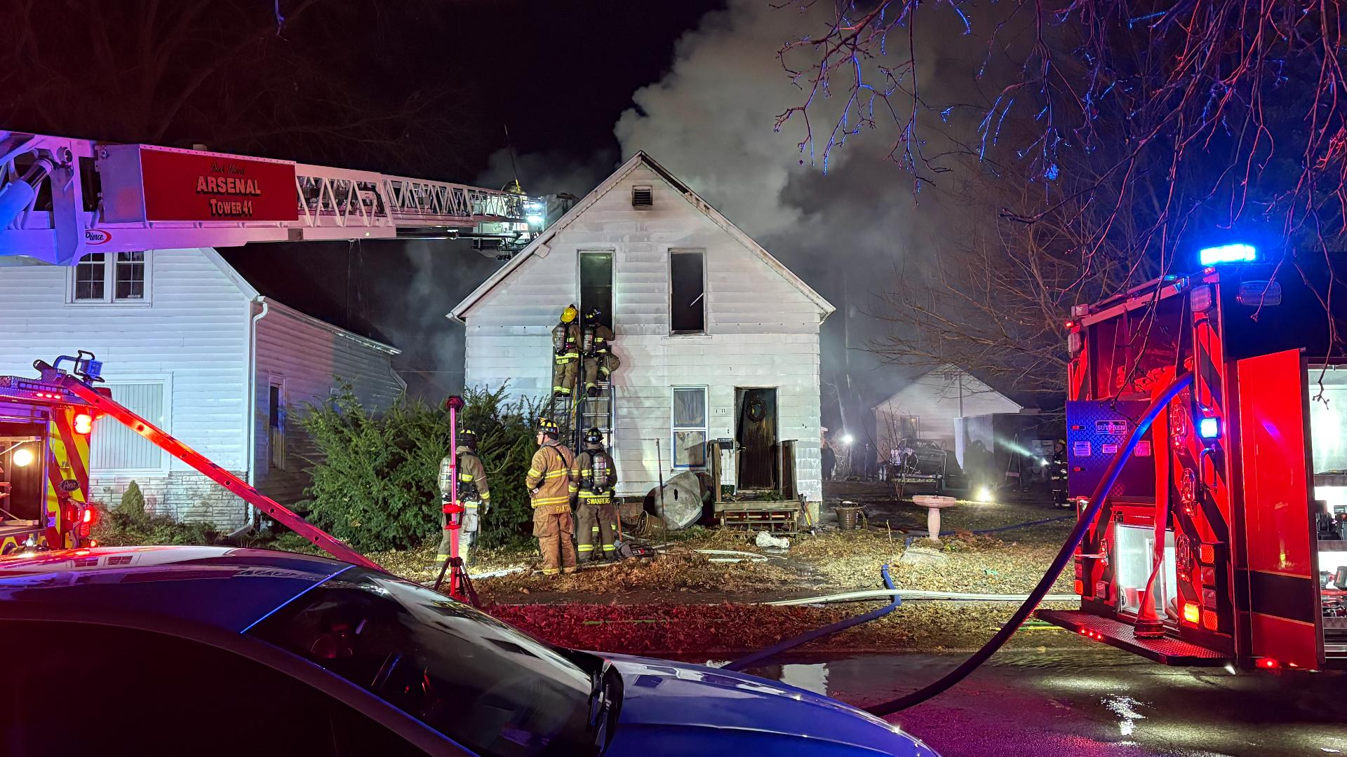 Moline firefighters battle Thursday morning house fire on 4th Street ...