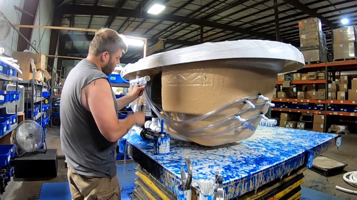 Businesses in DeWitt keep their hearts in their community | wqad.com