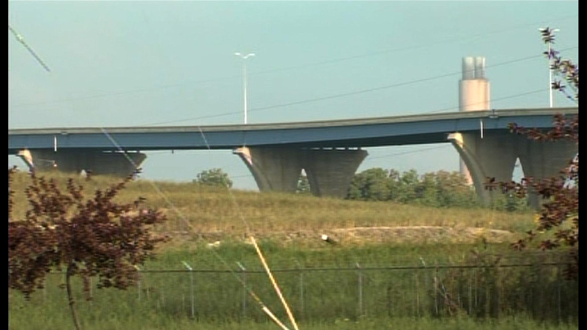 Sagging Green Bay, Wisconsin, bridge snarls traffic | wqad.com