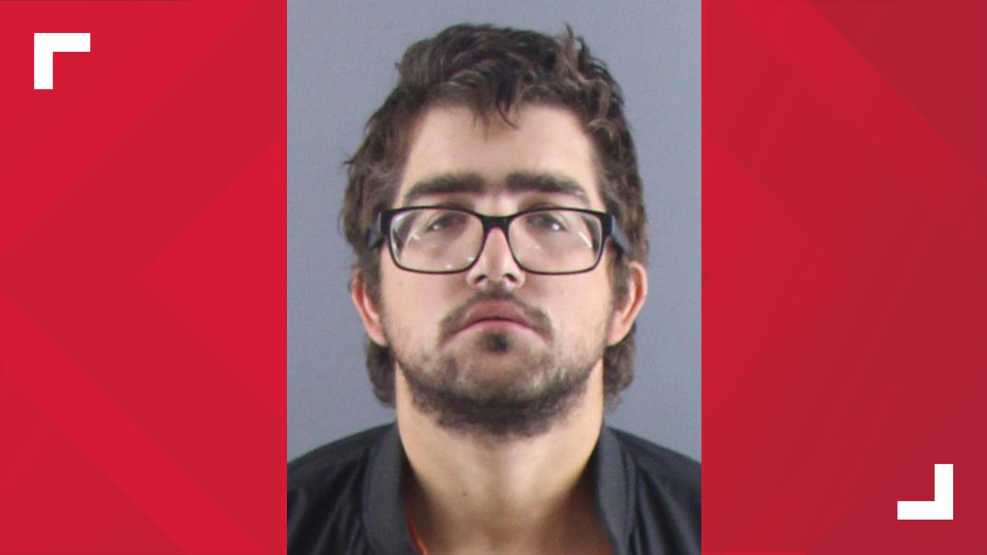 Iowa man arrested in Illinois accused of assaulting teen | wqad.com