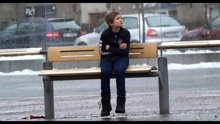 Viral Video: Strangers react to shivering boy with no coat | wqad.com
