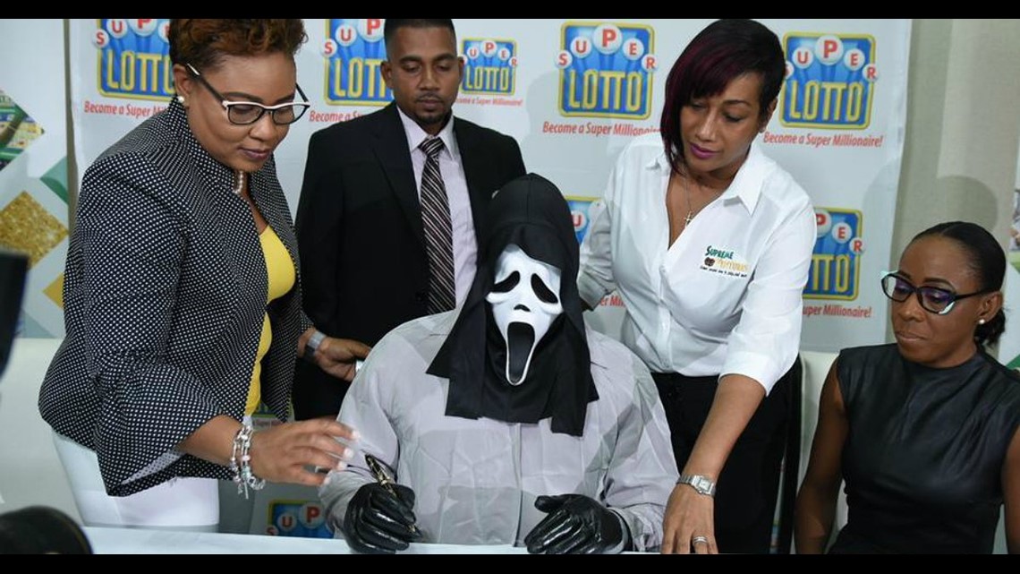Lottery winner claims jackpot wearing ‘Scream’ mask to hide identity ...