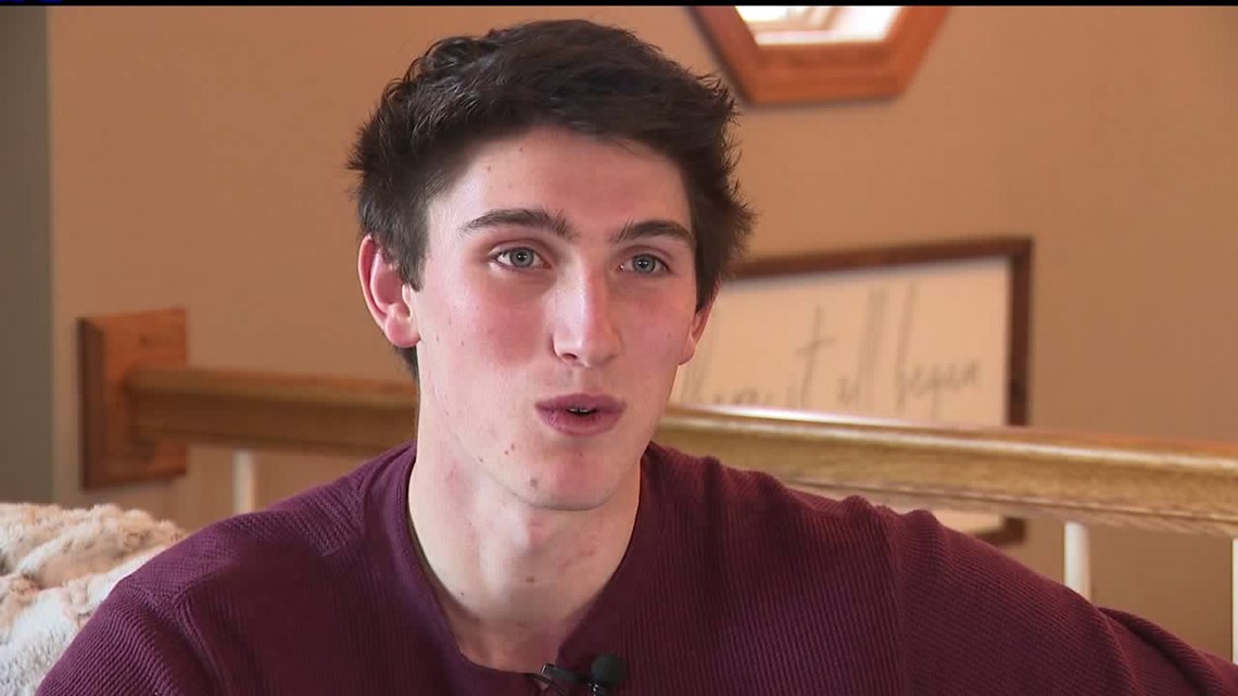 Augustana athlete Jacob Pauley balances hoops with family | wqad.com