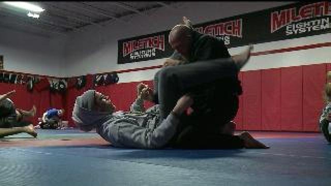 QC fighter sparks MMA popularity | wqad.com