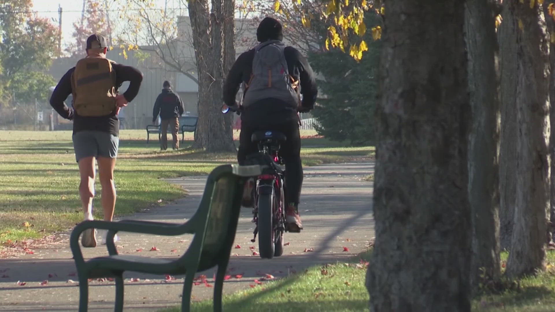 Marine veteran sets world record while raising awareness for fellow ...