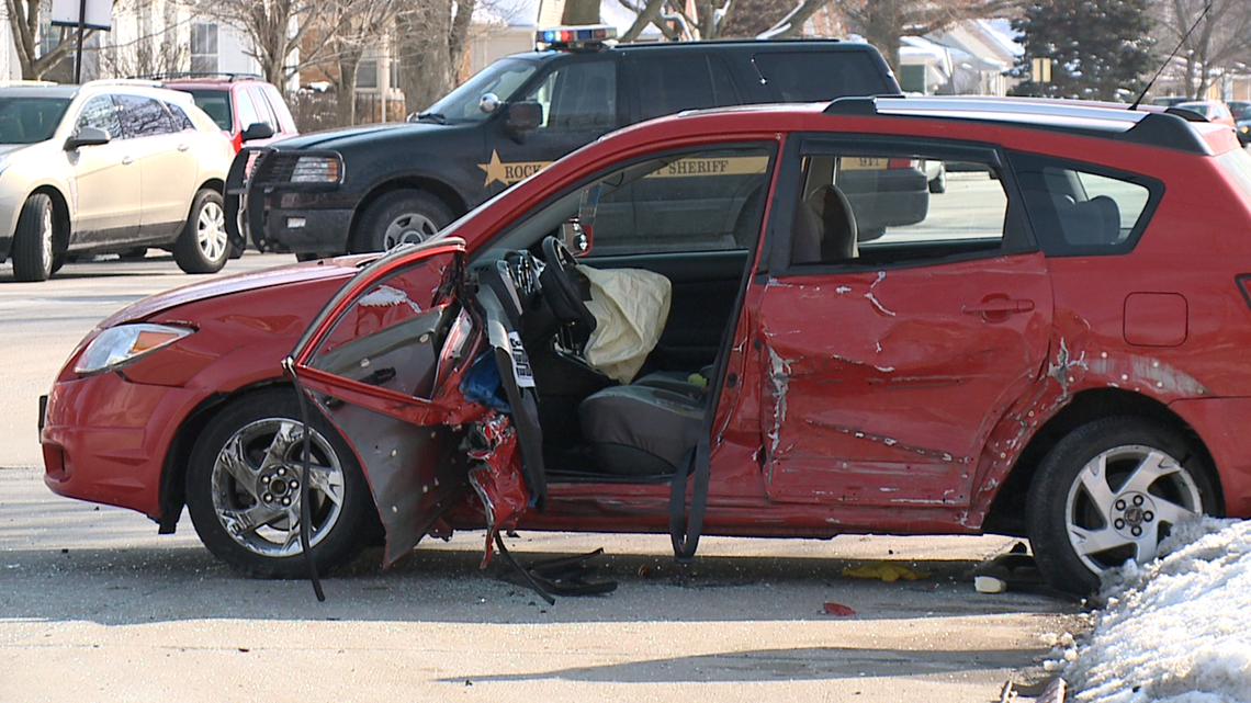 Car and police truck crash in East Moline | wqad.com
