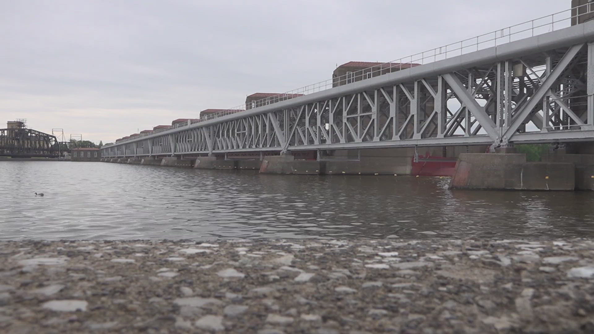 Changes for recreational boaters at Lock and Dam 14 and 15 this summer ...