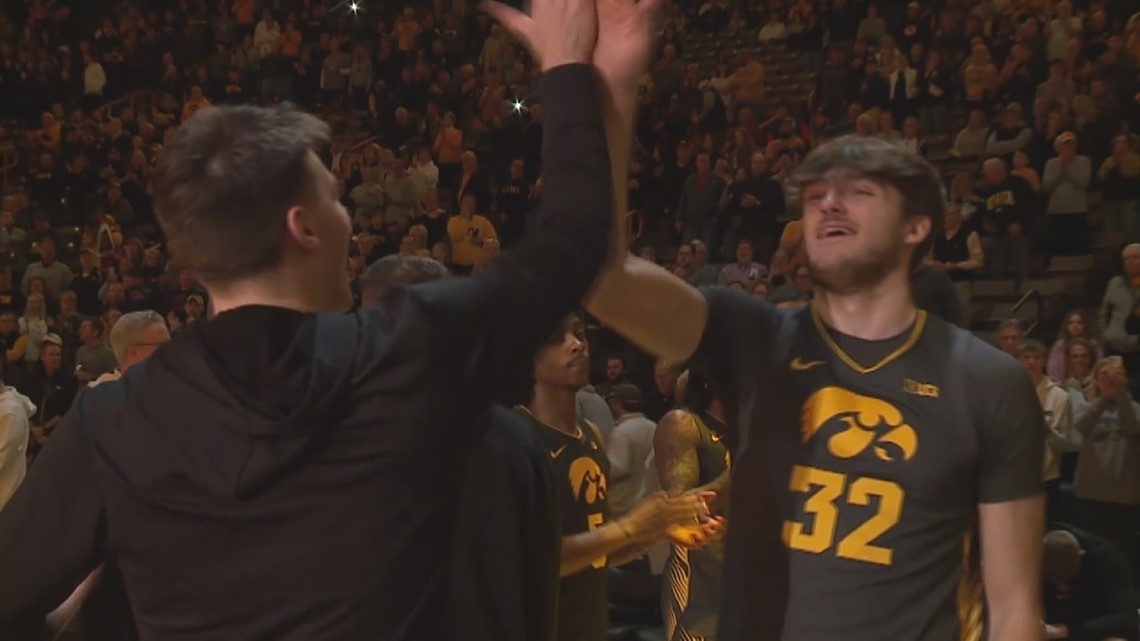 Freeman family members manage basketball balancing act | wqad.com