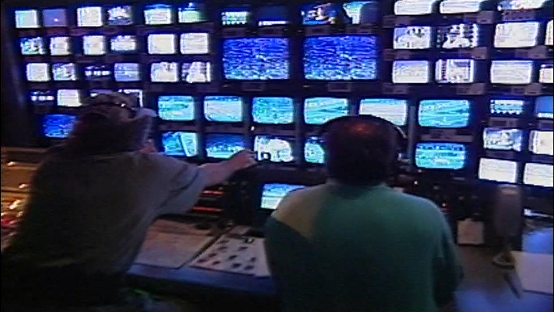 WQAD Throwback: Behind the scenes of ABC's Monday Night Football in ...