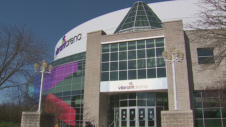 Luke Bryan to perform at Vibrant Arena | wqad.com