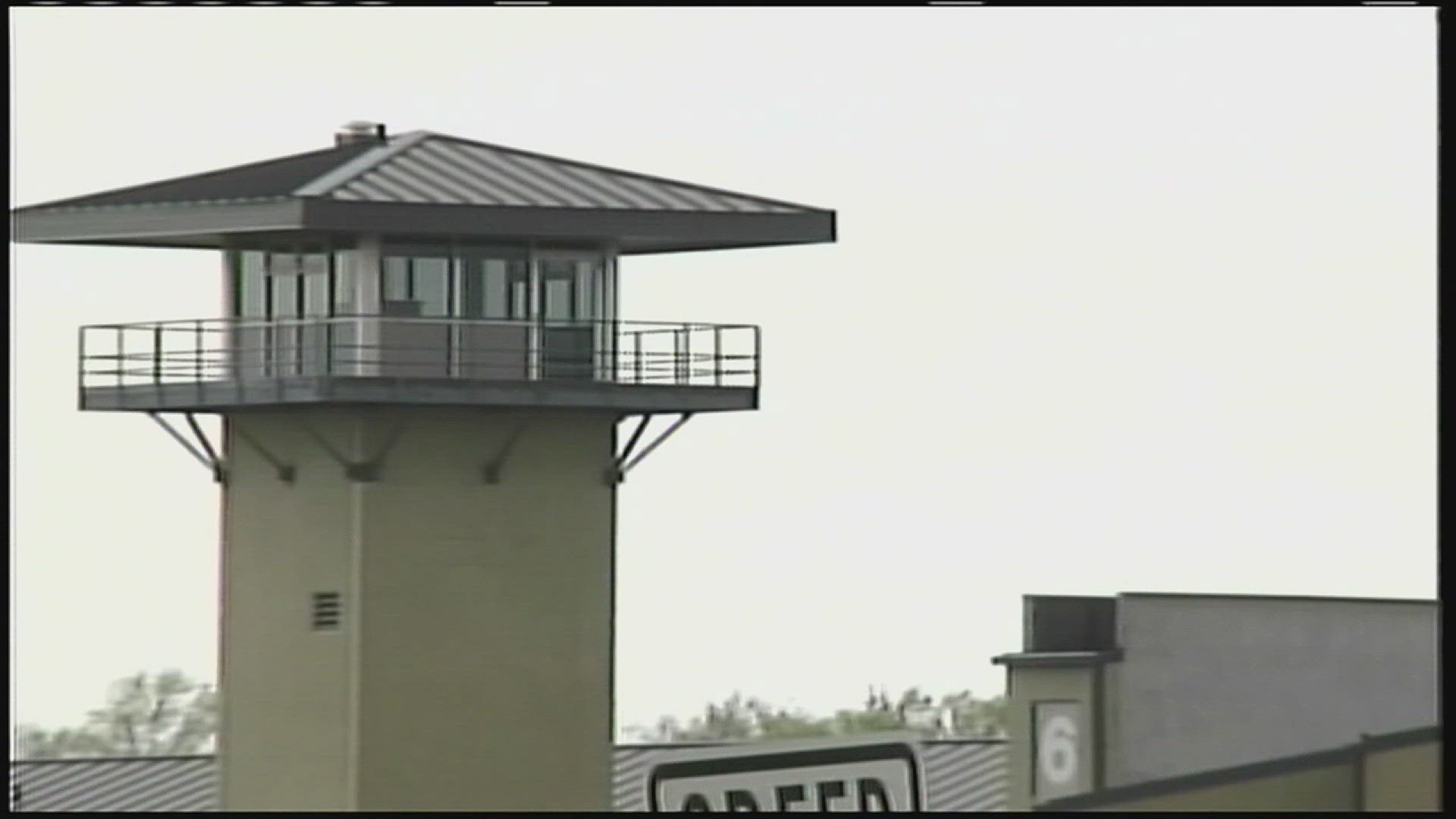 FCI Thomson prison inmate sentenced to life in 2020 hate crime murder ...