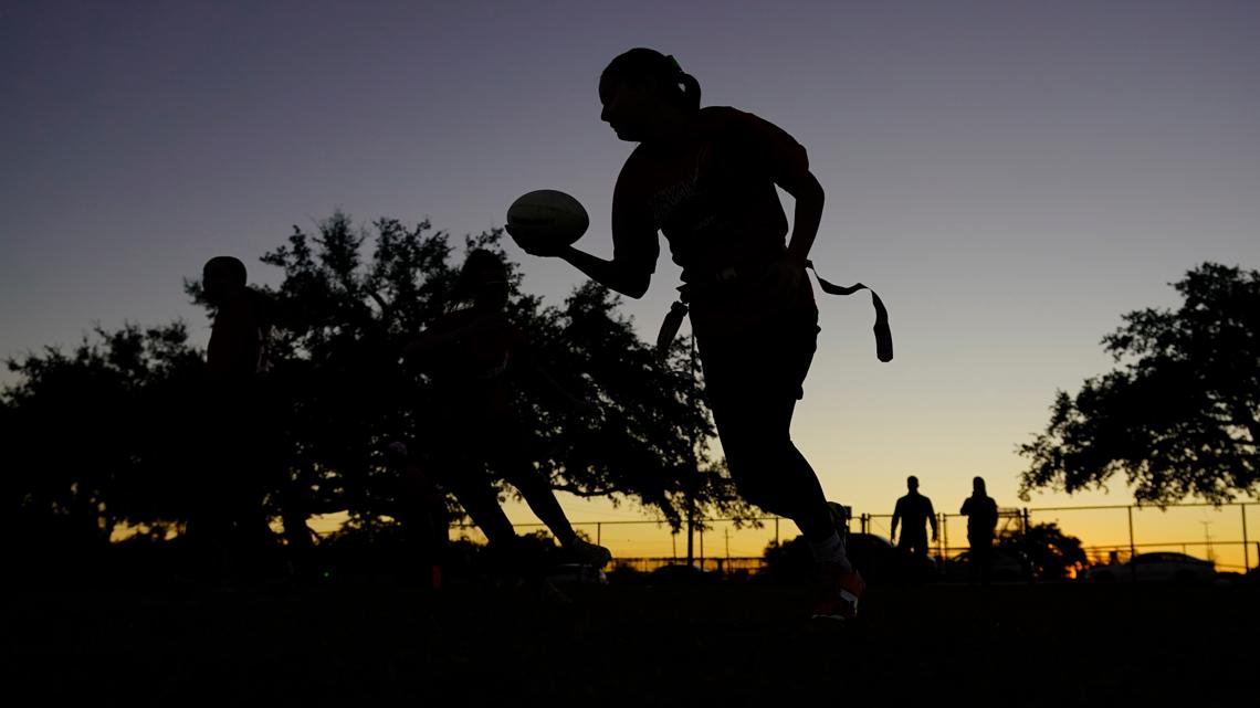Knox College to add women’s flag football, competition to begin in 2026 ...