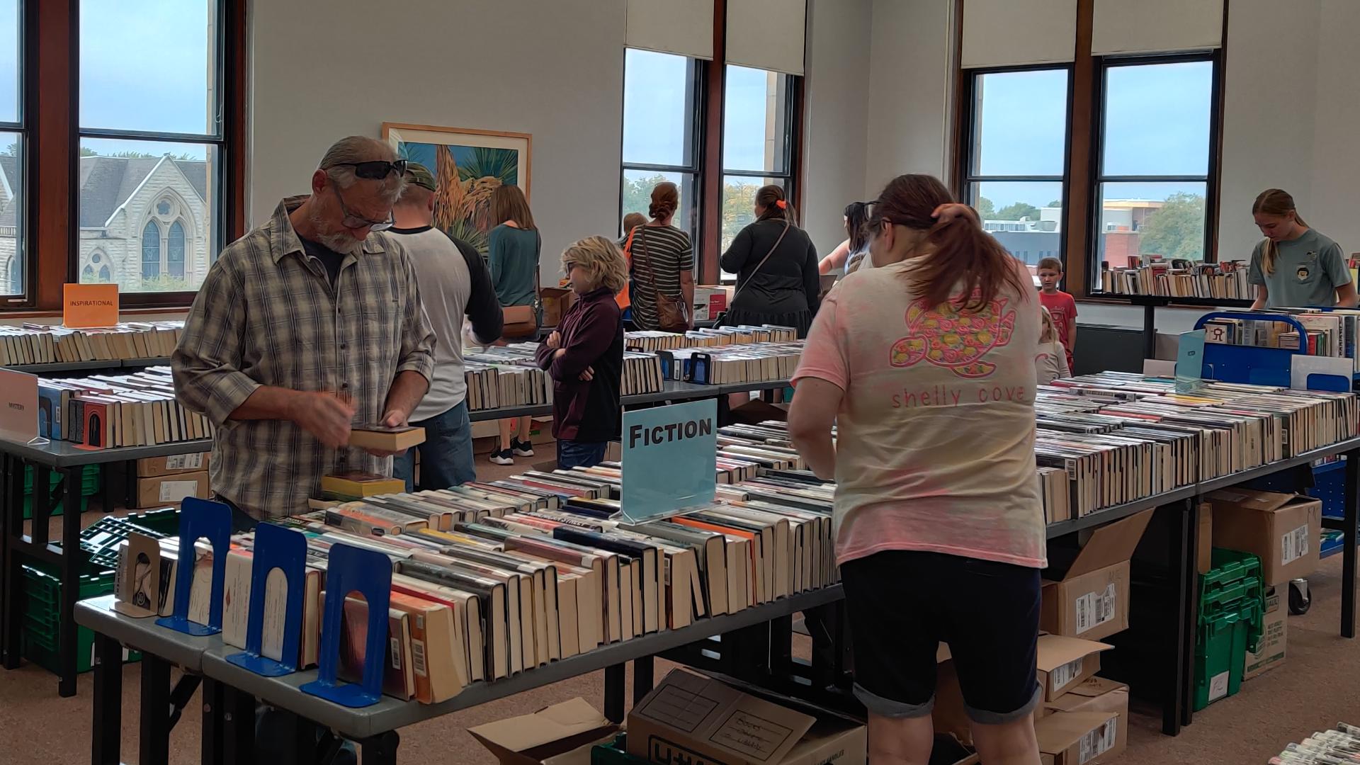 Rock Island Library hosting pay-what-you-can book sale | wqad.com