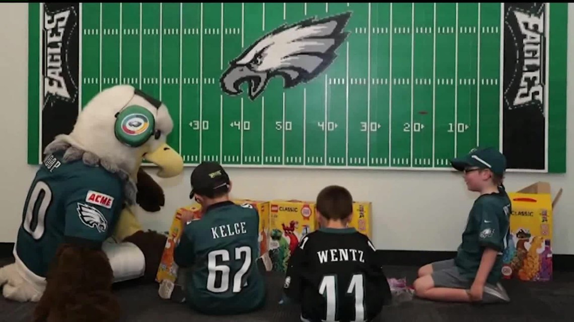 Philadelphia Eagles open sensory room for fans with autism | wqad.com