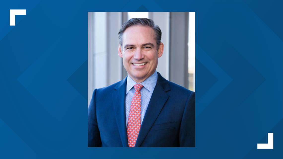 Iowa alum hired as Boeing CEO | weareiowa.com