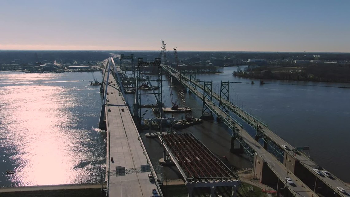 The wait is over: Iowa-bound I-74 bridge finally opens to traffic ...