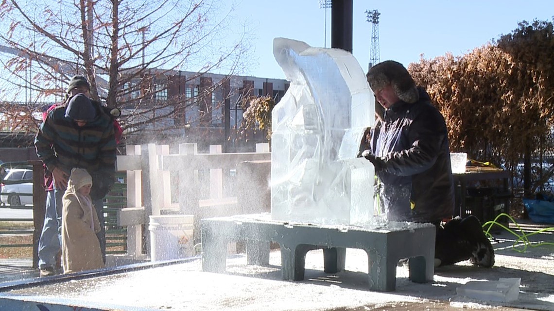 Dozens brave ice cold temps for 6th annual Icestravaganza | wqad.com