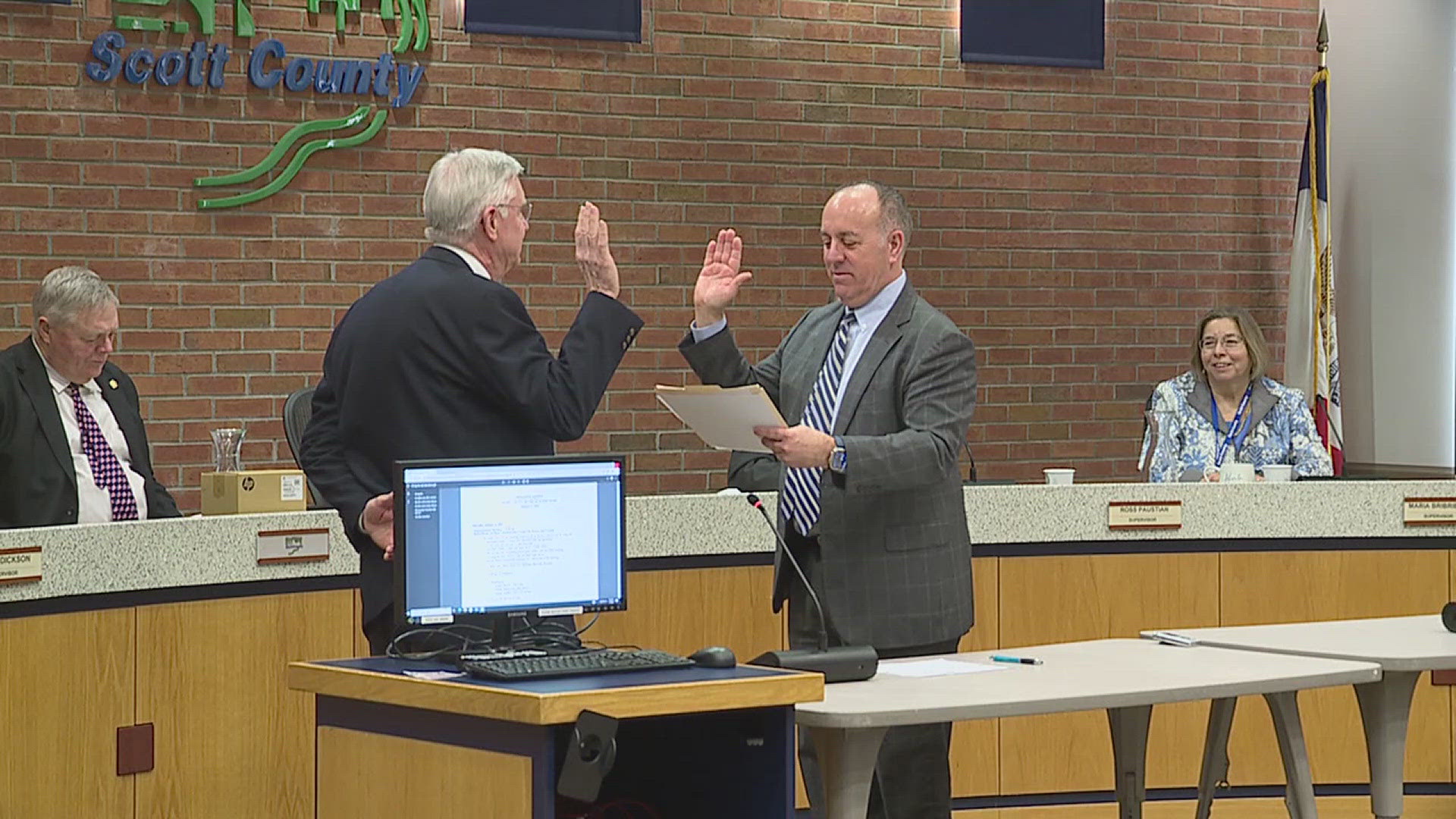 3 Scott County officials sworn in Thursday morning | wqad.com