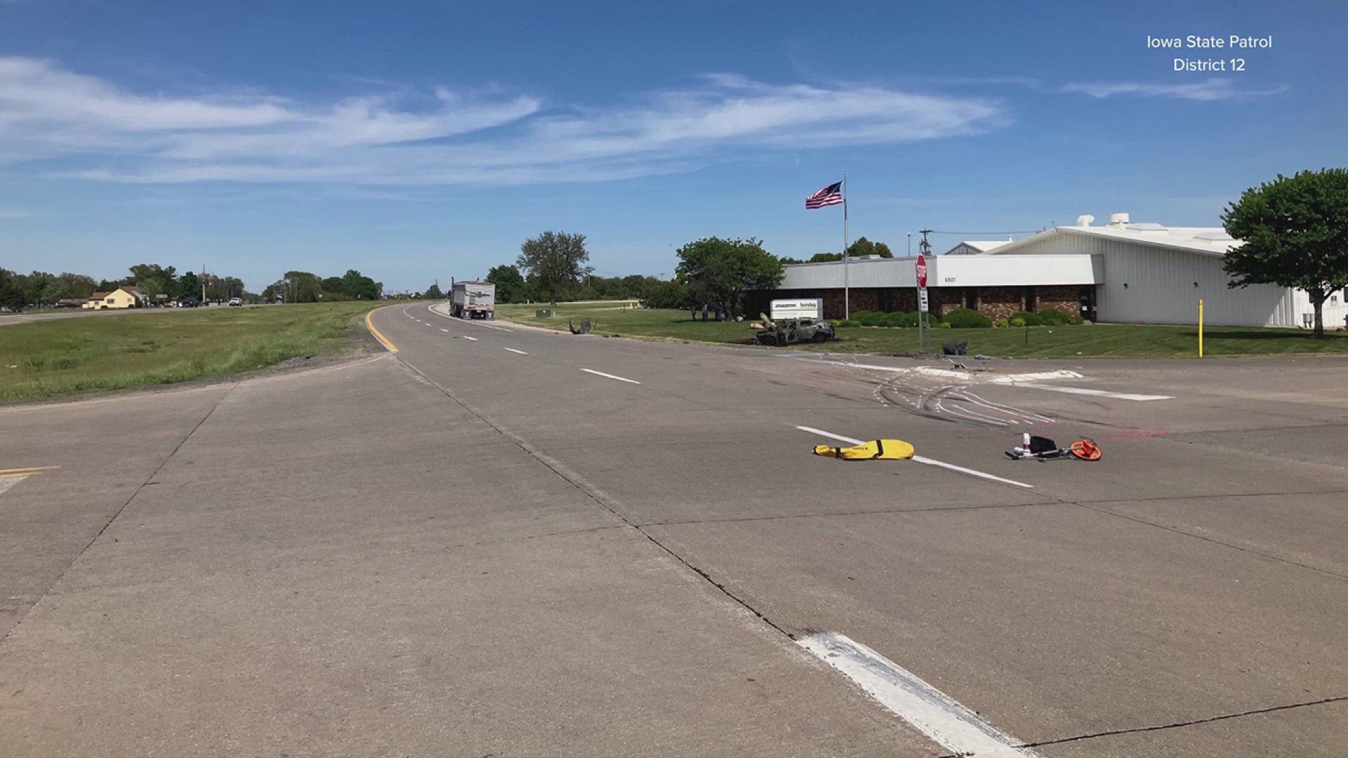 Driver airlifted in crash on Highway 61 near Muscatine Airport | wqad.com