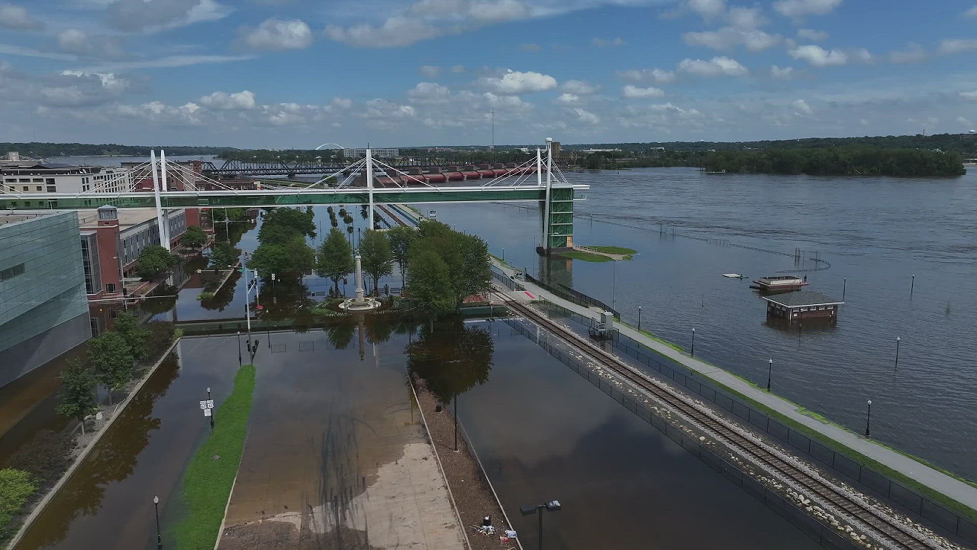 Mississippi River crests in Rock Island on Monday | wqad.com