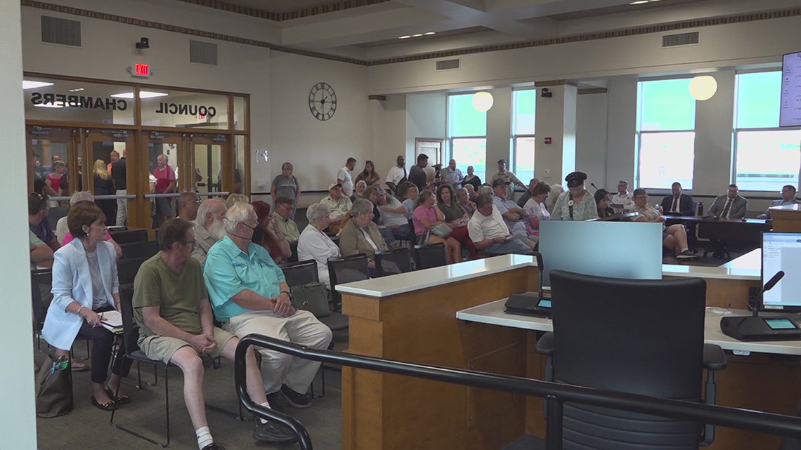 Rock Island City Council delays vote on moratorium for some social ...