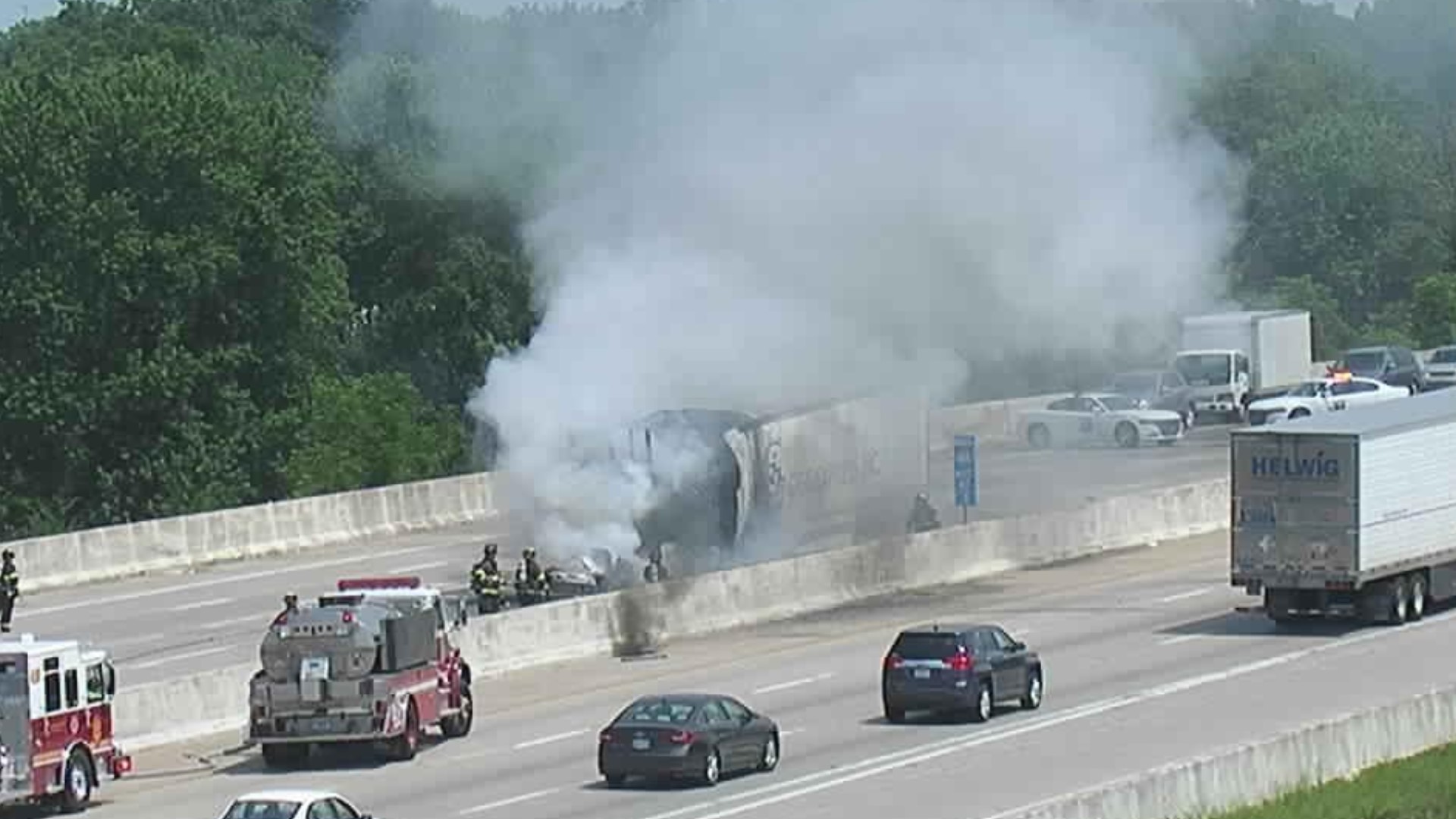 Semi fire shuts down I-465 on southeast side | wthr.com
