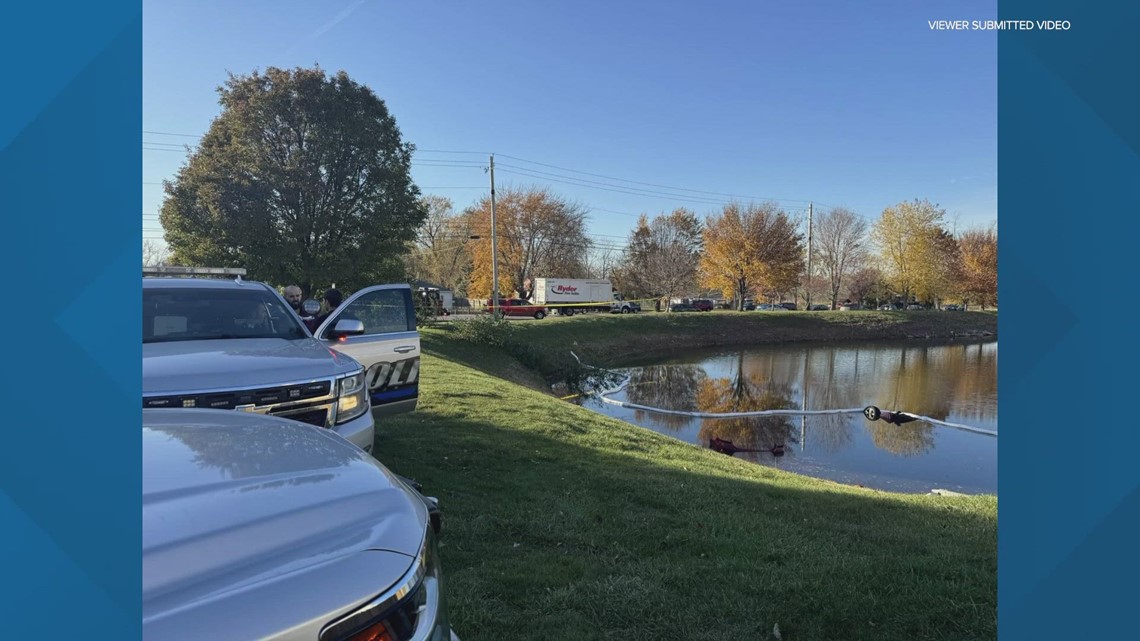 Suspect dead after car rolls into pond during Plainfield police chase | wthr.com