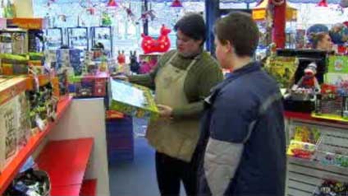 Downtown businesses getting Super Service tutorial | wthr.com