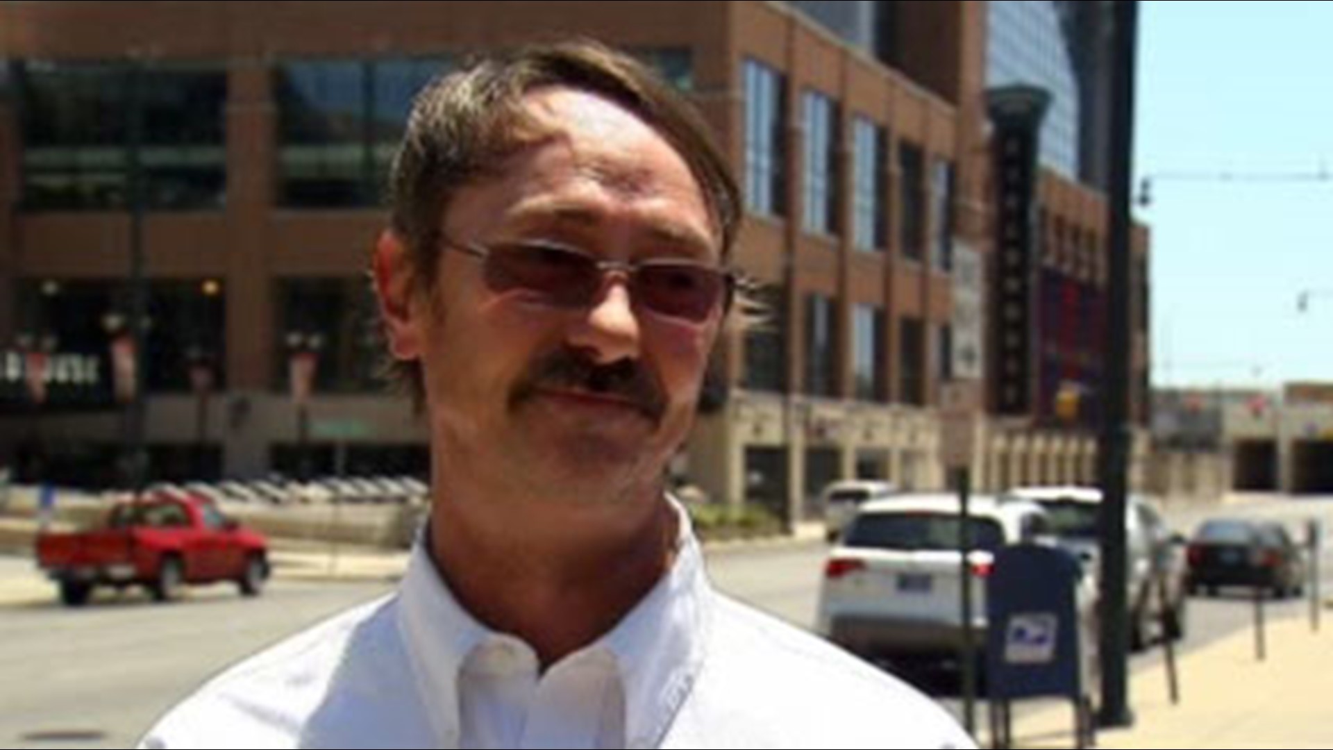 Pacers fan enjoyed time behind Bird | wthr.com