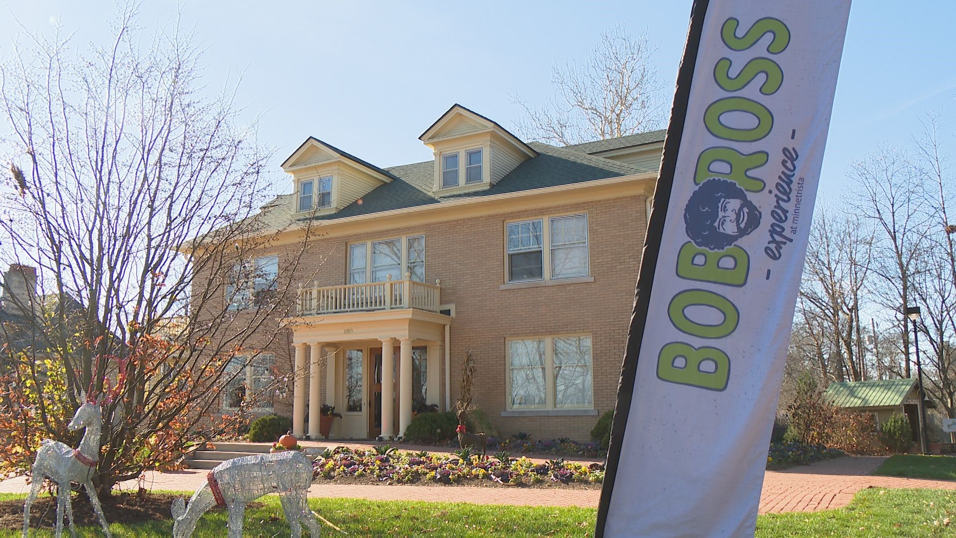 The 'Bob Ross Experience' in Muncie welcomes painting fans | wthr.com