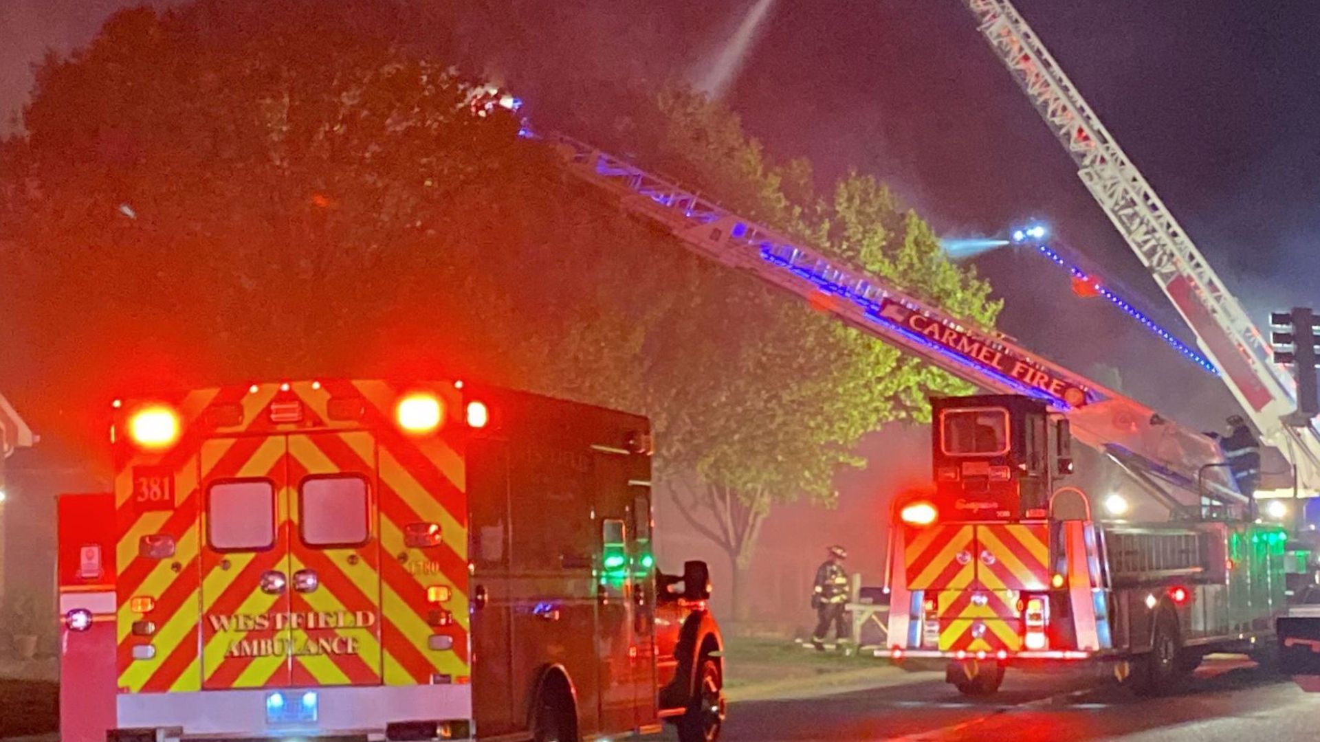 2 Westfield houses heavily damaged in overnight fire | wthr.com
