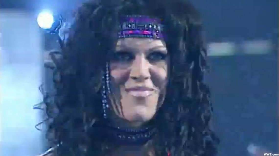 Pro wrestling legend Chyna dies at 46 | wthr.com