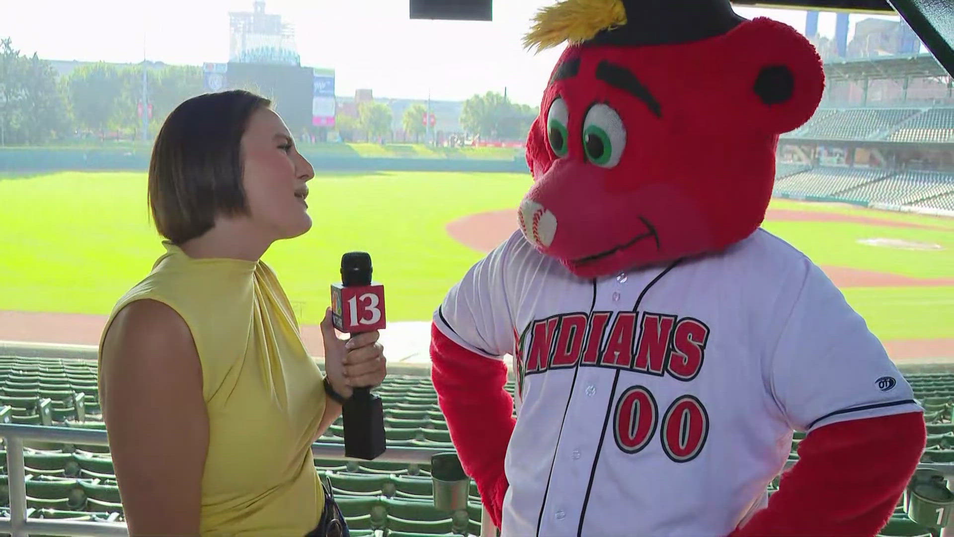 'Mascot Mania' hosted at Victory Field in downtown Indianapolis | wthr.com