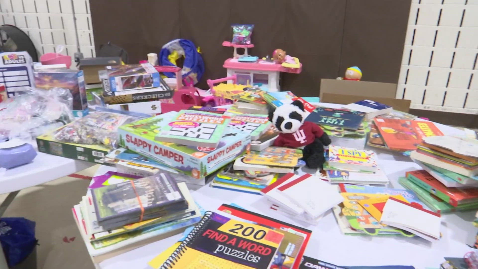 Voices Holiday Store opens in Indianapolis to help families in need ...