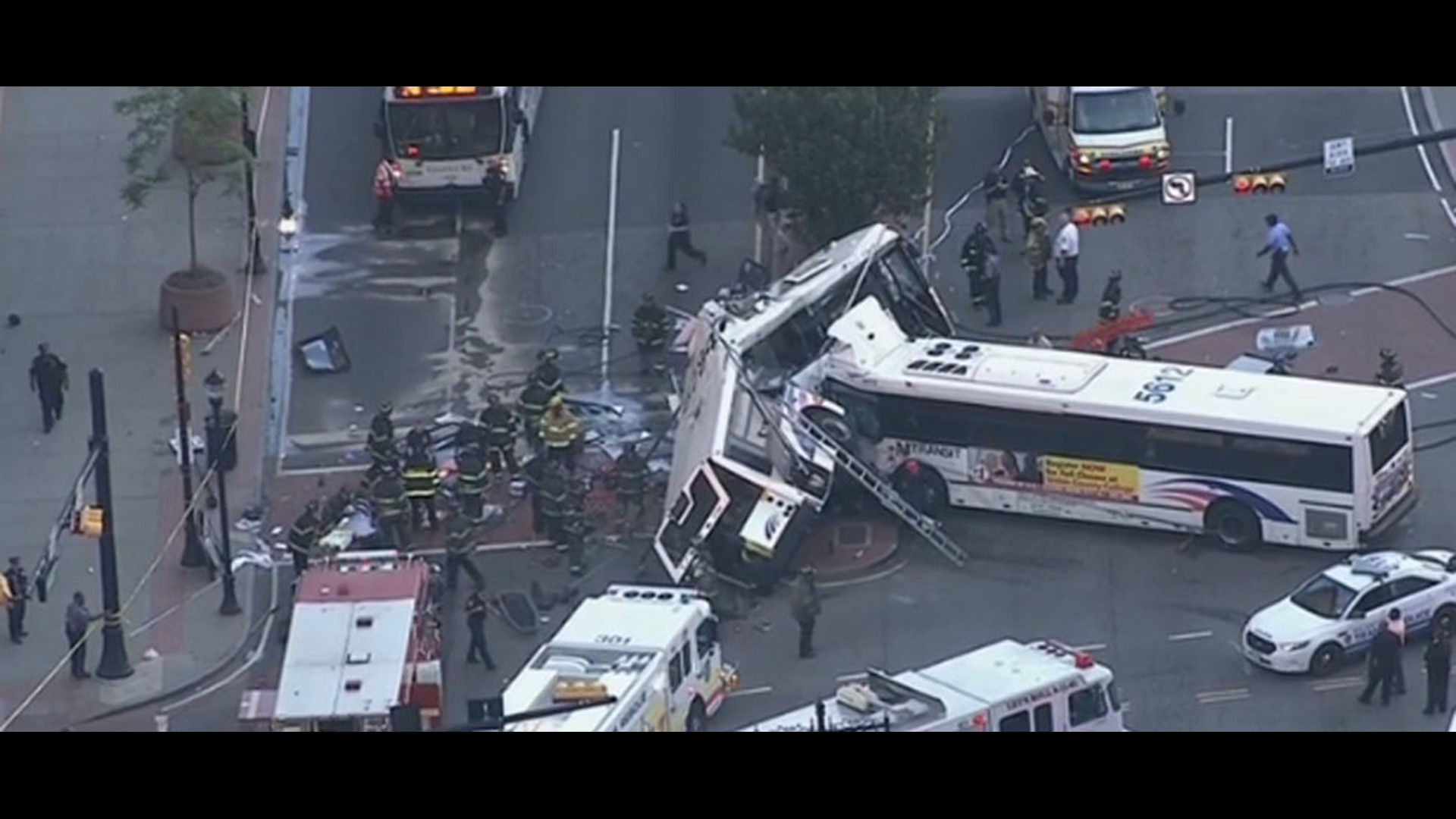 1 killed, 19 injured in New Jersey bus crash | wthr.com