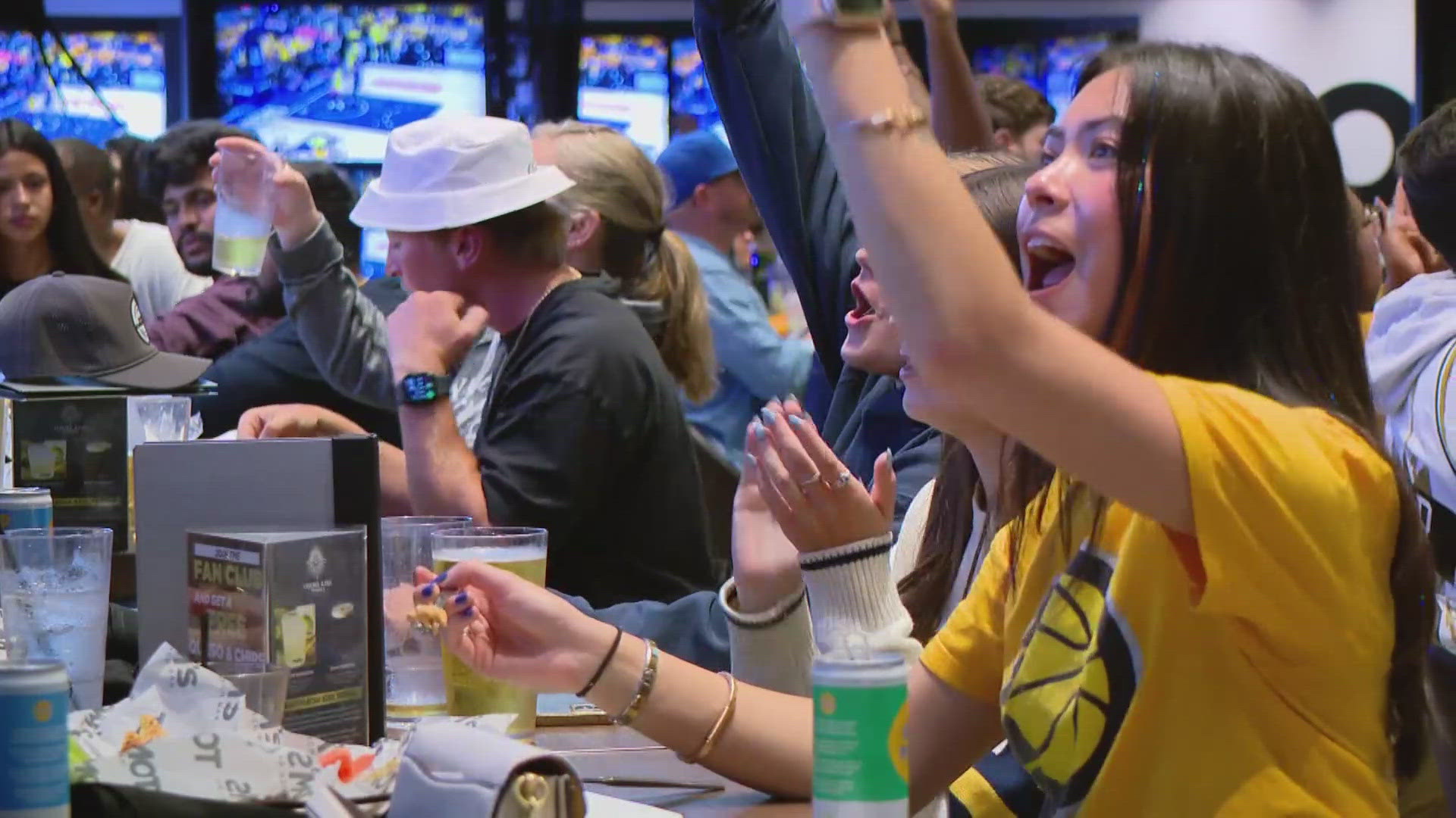 Haliburton welcomes back his father with historic performance in Pacers ...