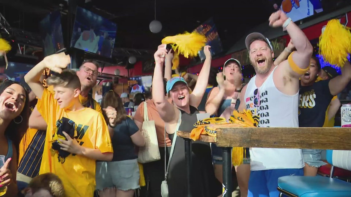 Pacers fans celebrate team's first trip to Eastern Conference Finals ...