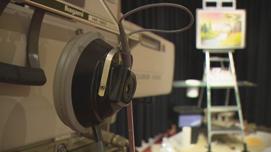 The 'Bob Ross Experience' in Muncie welcomes painting fans | wthr.com