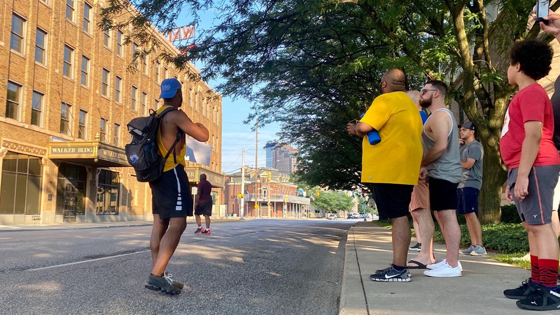 Walking tour highlights history of Indiana Avenue | wthr.com