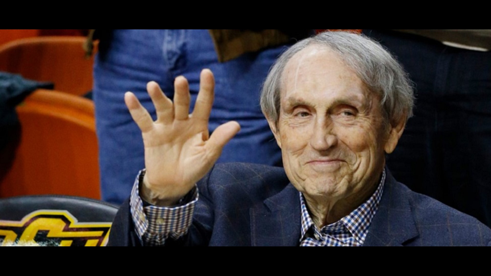 Eddie Sutton, Hall of Fame basketball coach, dies at 84 | wthr.com