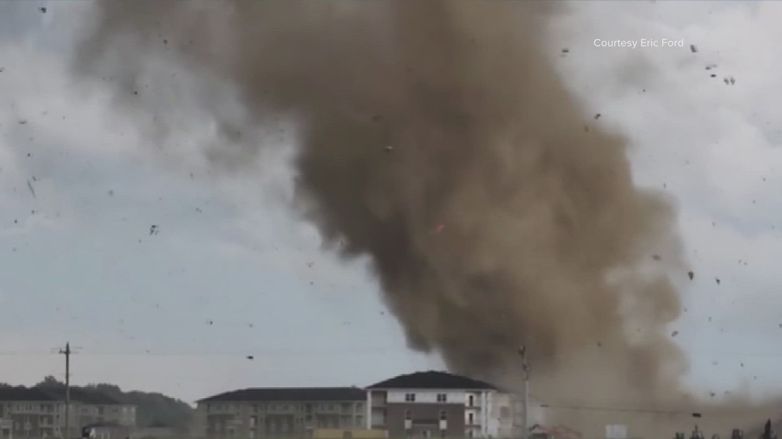 Indiana tornadoes cleanup effort | wthr.com