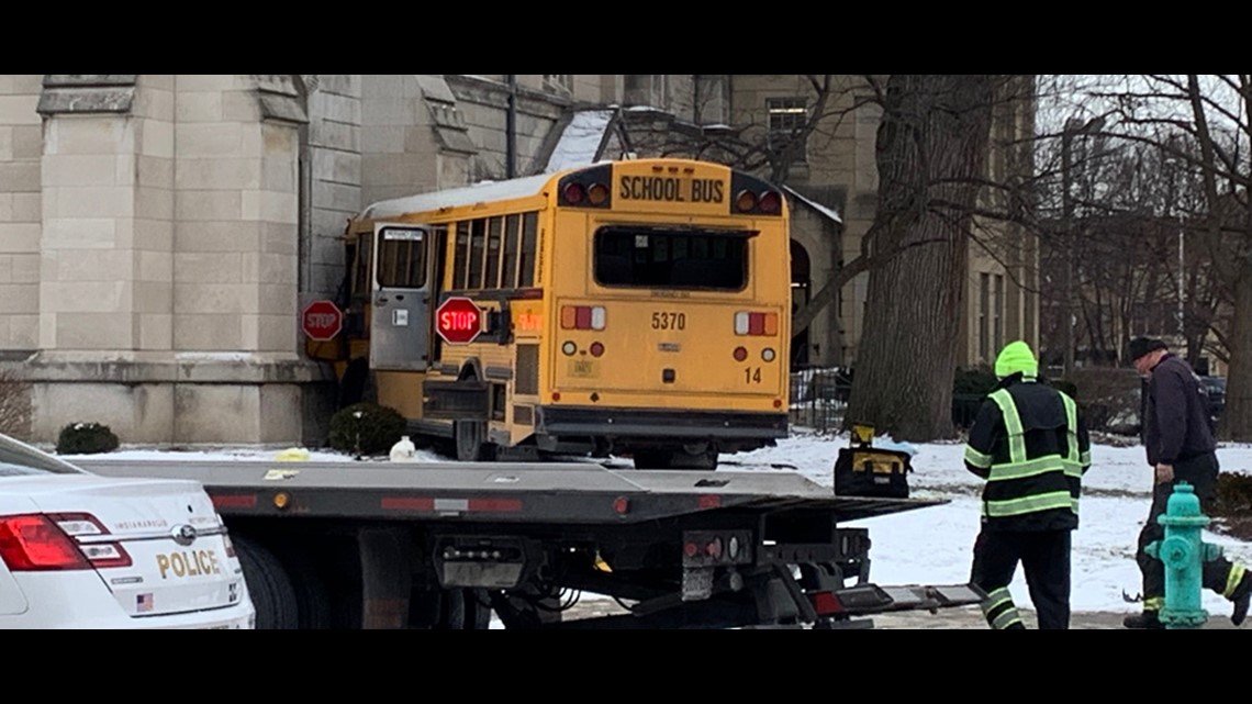 Multiple injuries reported in school bus crash in Indianapolis | wthr.com