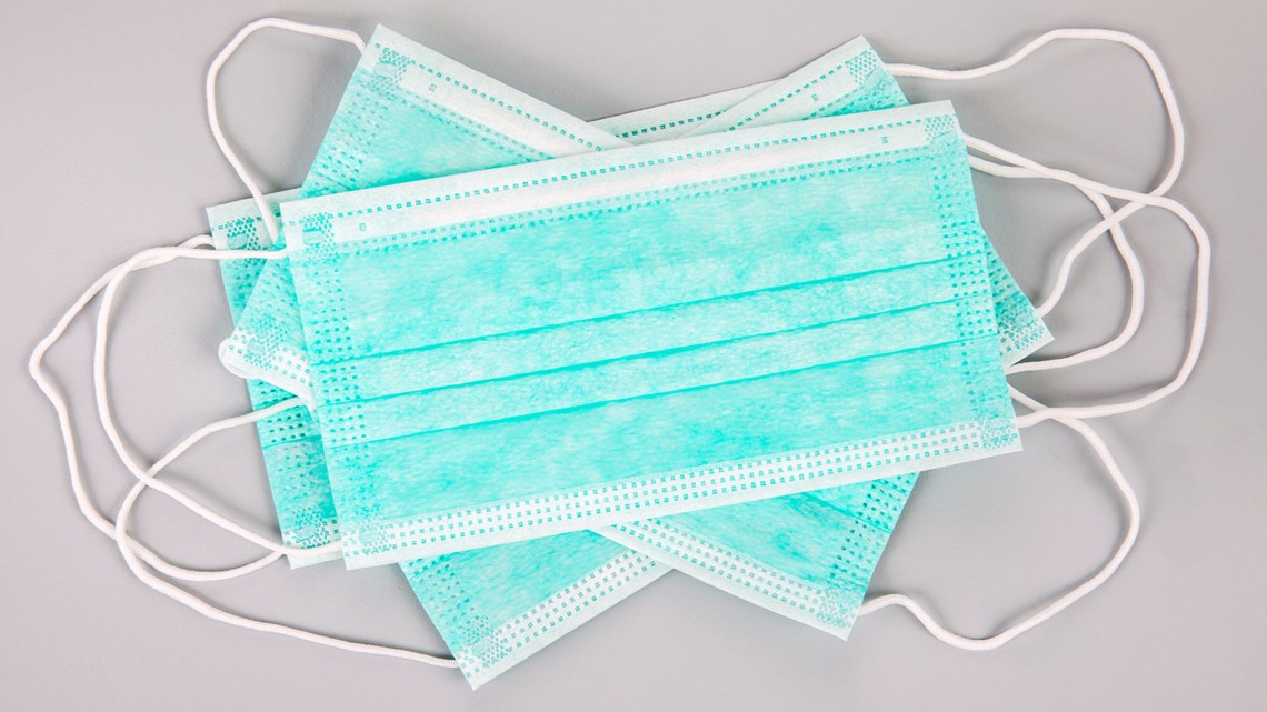 'Maskne' troubles: What to do if wearing a mask is causing breakouts ...