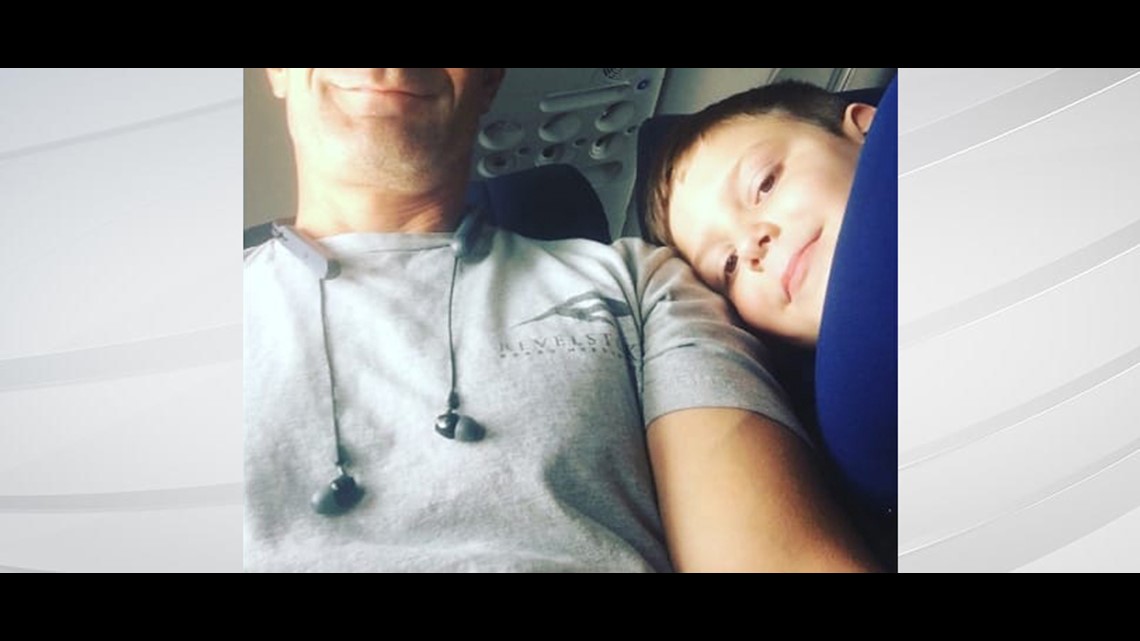 Plane passenger's kindness toward boy with autism makes for viral ...