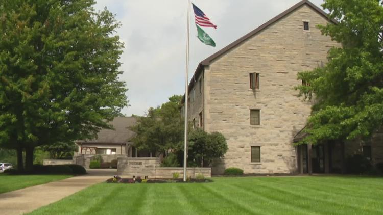 30 Greek houses on IU's Bloomington campus are under quarantine | wthr.com