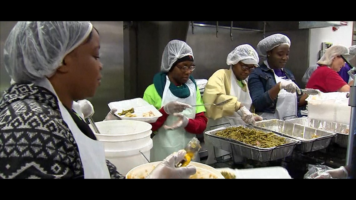 Mozel Sanders Dinner celebrates 45 years of sharing food, love | wthr.com