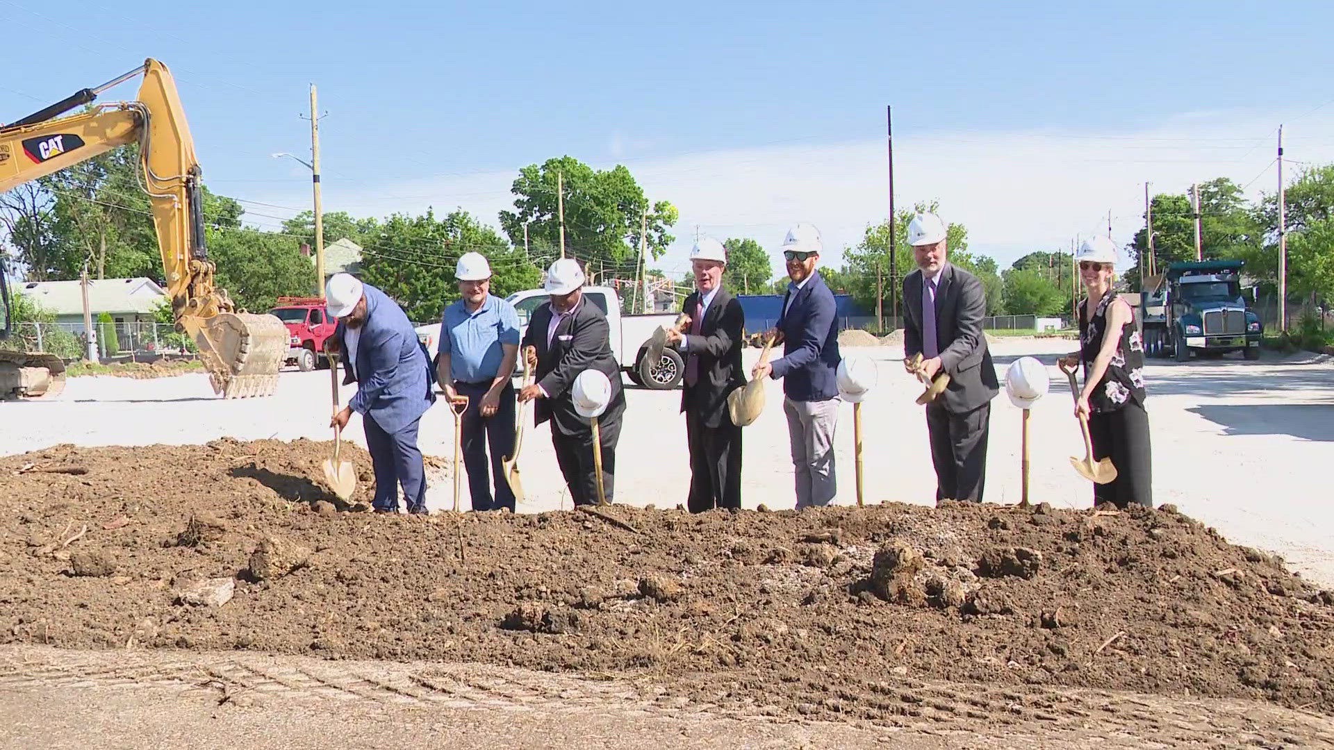 Affordable housing project construction begins on Indy's near north side | wthr.com