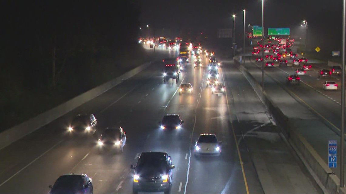 Crash and fire partially blocks I-465 on Indy's northwest side | wthr.com