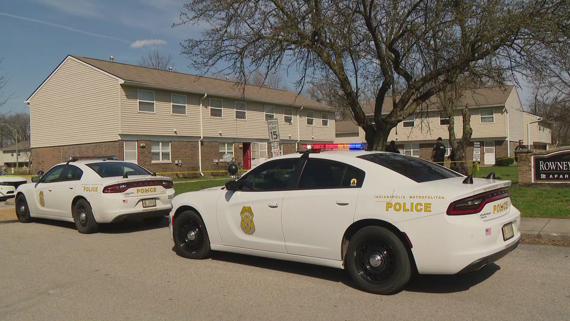 Police shoot suspect after 1 killed, 1 critically injured on Indy's ...
