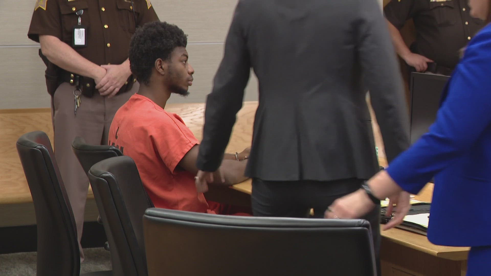 Indianapolis teen sentenced to 10 years in 2021 school stabbing | wthr.com